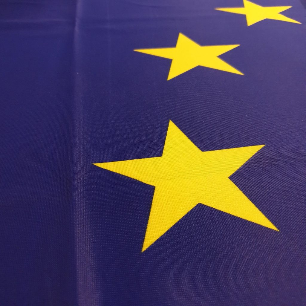 Steagul Uniunii Europene. De ce are 12 stele și ce semnificație