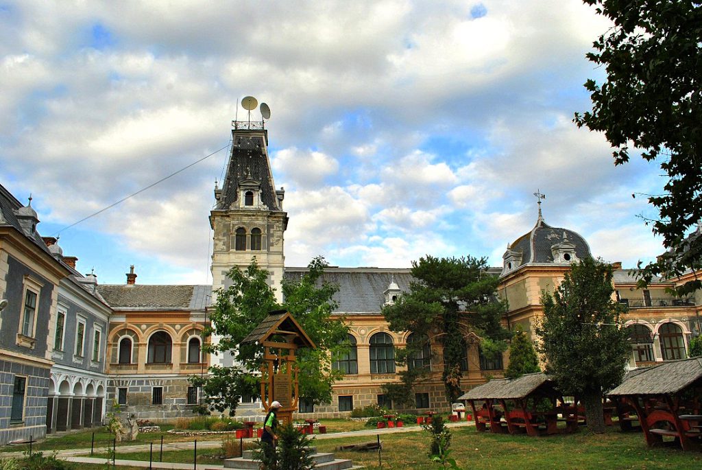 Cele mai frumoase grădini botanice din România. Top 8 de neratat