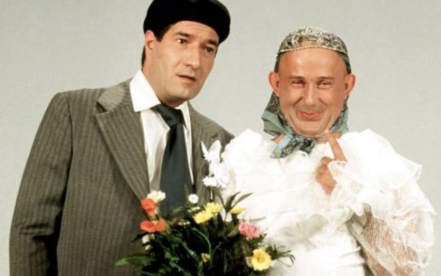 Seriale românești de succes. Șase producții care au intrat în istoria ...