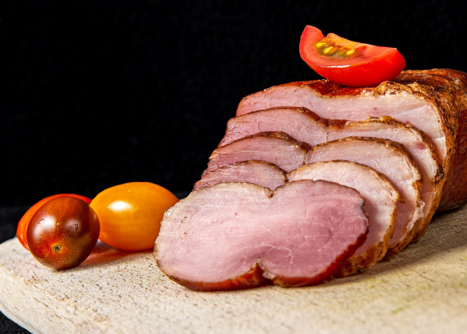 Șuncă de casă. De ce ingrediente ai nevoie pentru saramură. Rețeta ...